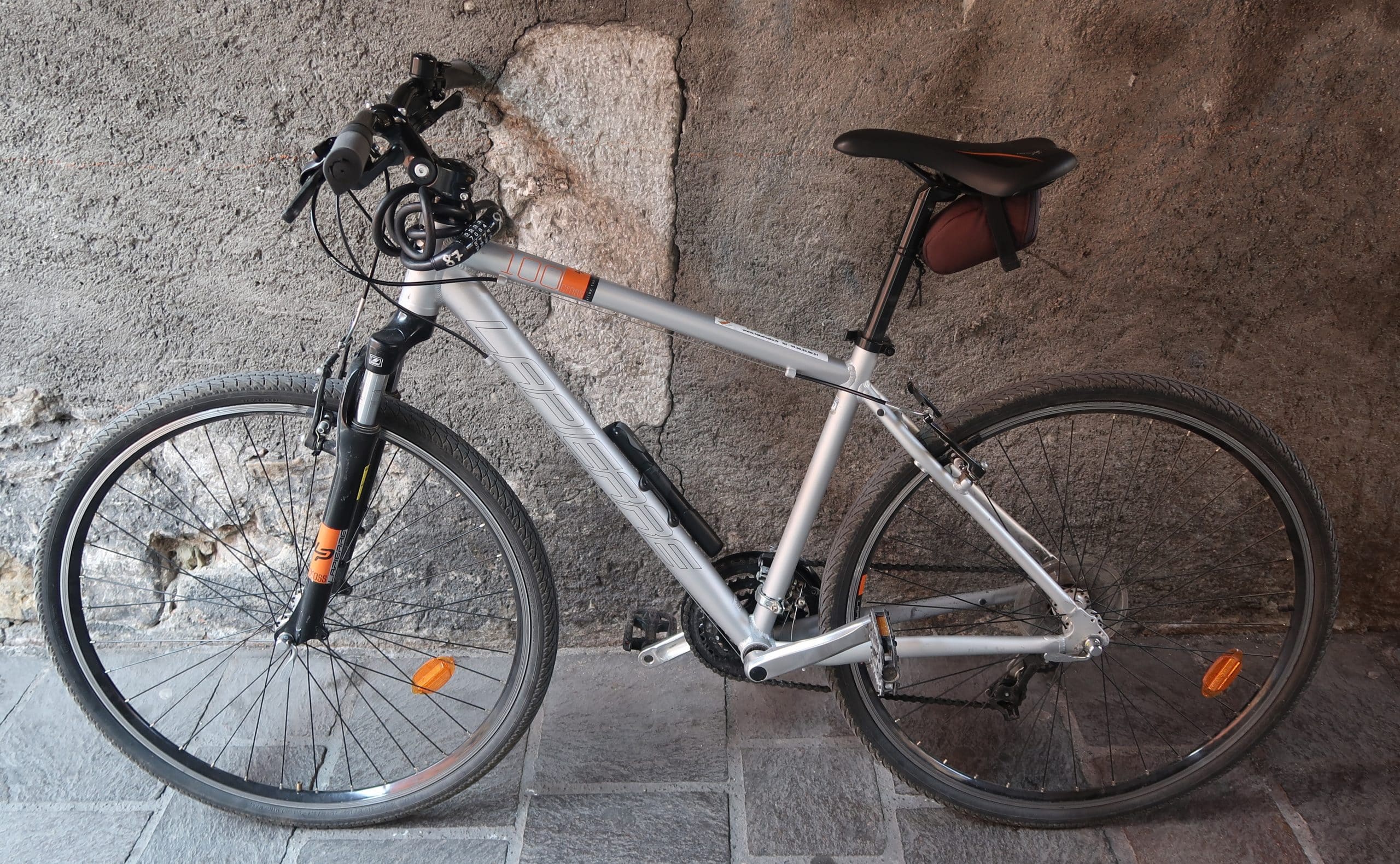 Louer velo annecy - location vélo de route et VTC annecy